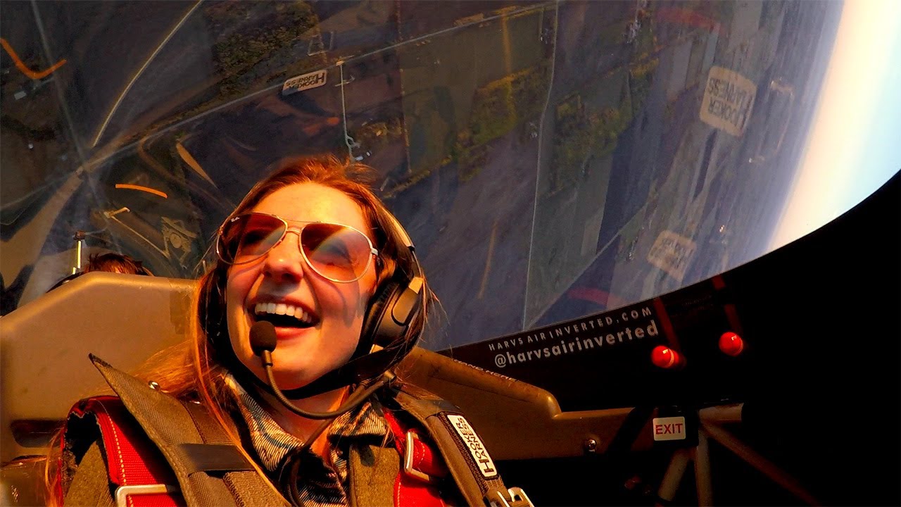 This Flight changed her trajectory as a Pro Pilot! - Extra 300L Training
